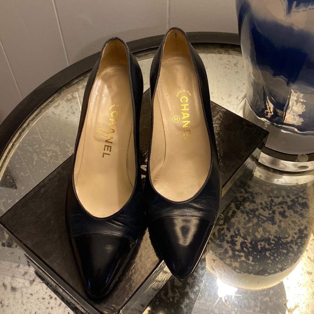 Chanel Classic Pump - Gem